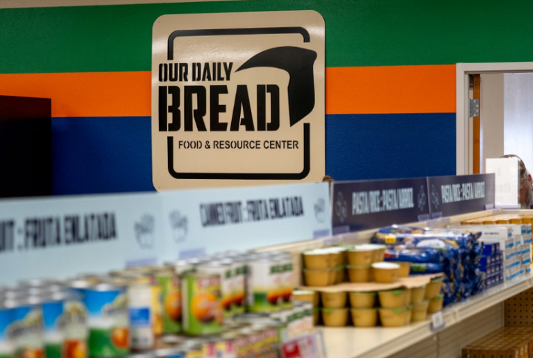 SNAP delay puts bigger strain on Oklahoma food pantries - Oklahoma Farm ...