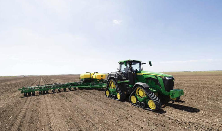 John Deere Expands Enhanced Operator Experience Across MY27 8 Series ...
